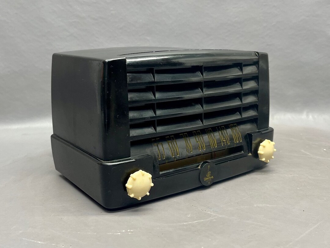 VRS0119 1949 Emerson Radio Model 547. FREE Shipping! Restored and ...