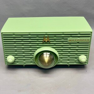 VRS0158 1955 Motorola Model 56H Atomic Era Radio. Beautiful and ...