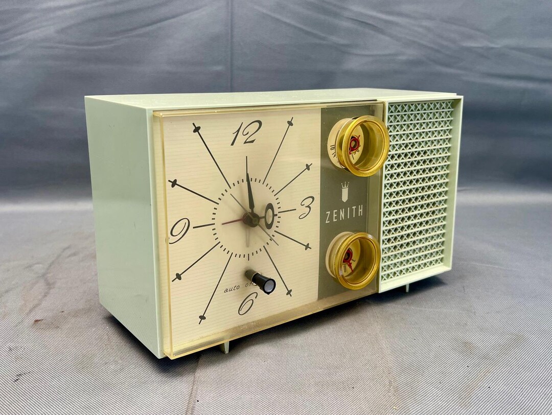 VRS00394 1960 Zenith Clock Radio Model XD60F. Restored and Working ...