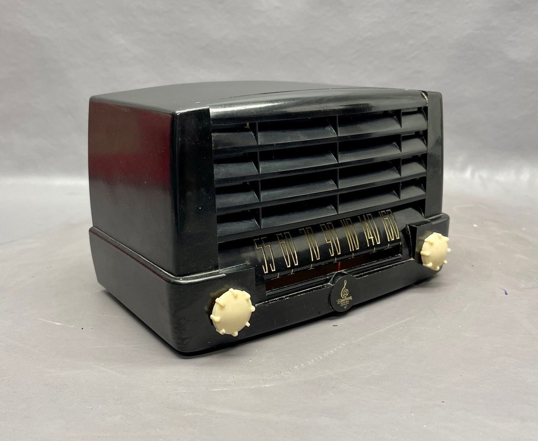 1949 Emerson Radio Model 547. FREE Shipping Restored and Working ...