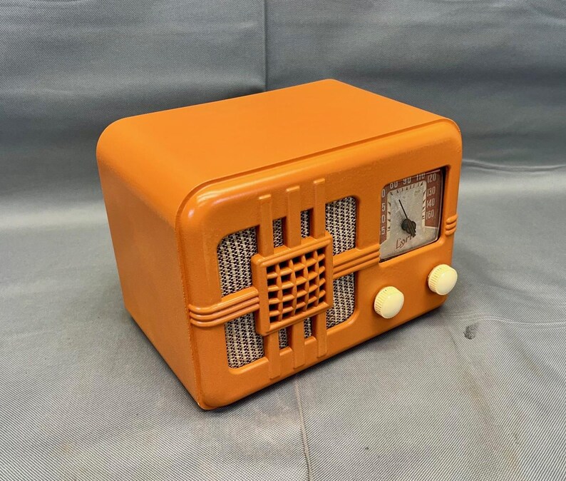 VRS0280 1946 Lyric Mid Century Radio. Beautiful and Restored! FREE ...