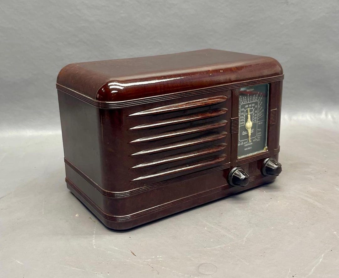 VRS0308 1946 Packard Bell Radio Restored and Working. FREE Shipping ...