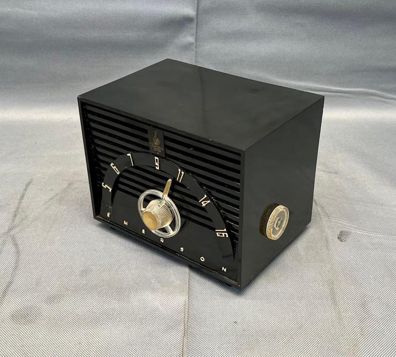 VRS0122 1955 Emerson Radio Model 811. Restored and Working. FREE ...