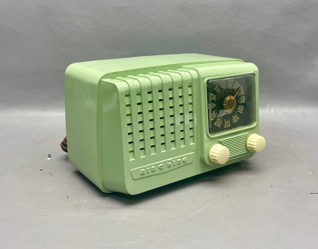 VRS0256 1946 Air King Radio Model 4705. FREE SHIPPING! Restored ...