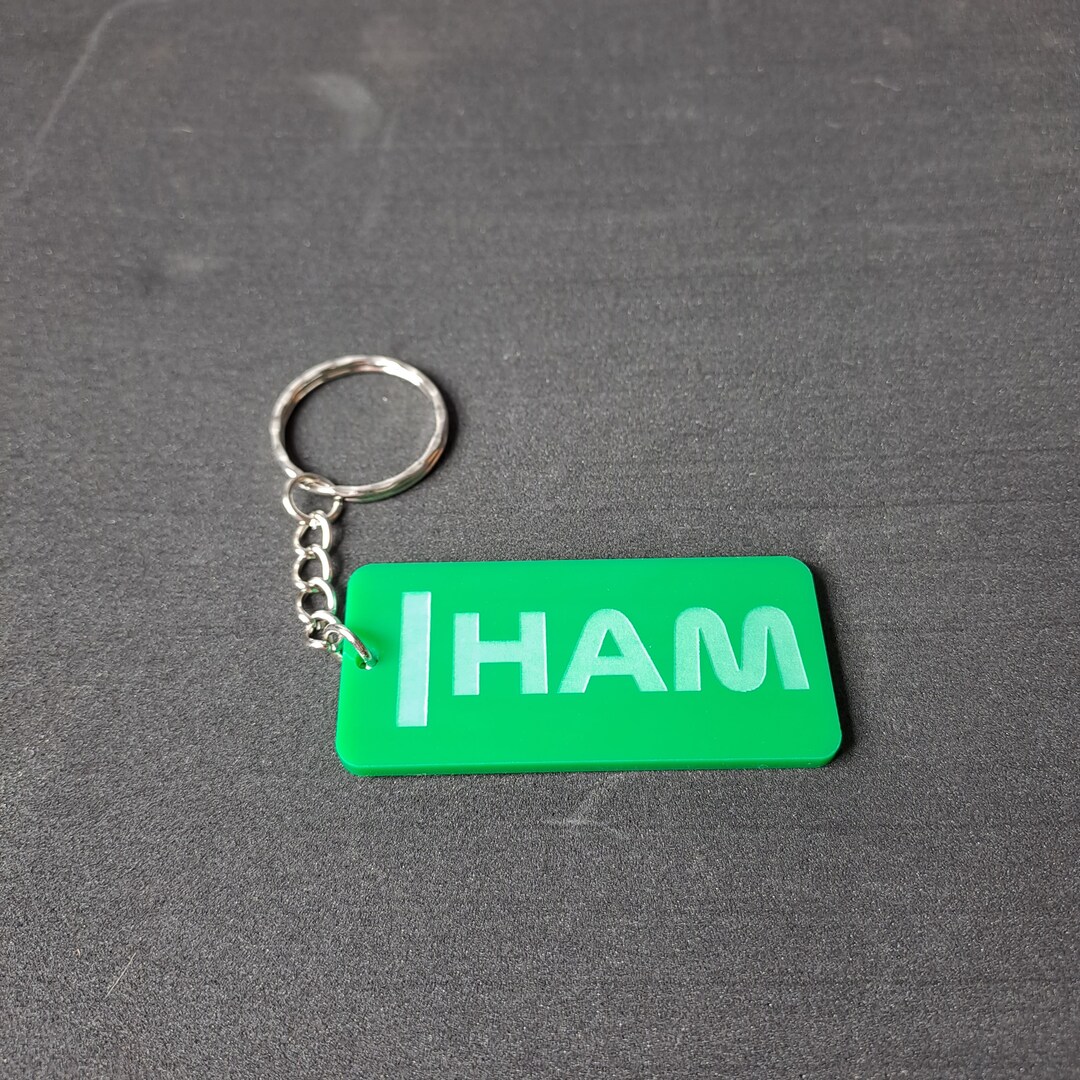Limited Edition Lewis Hamilton Green Keyring, F1 Gift, Formula 1 ...