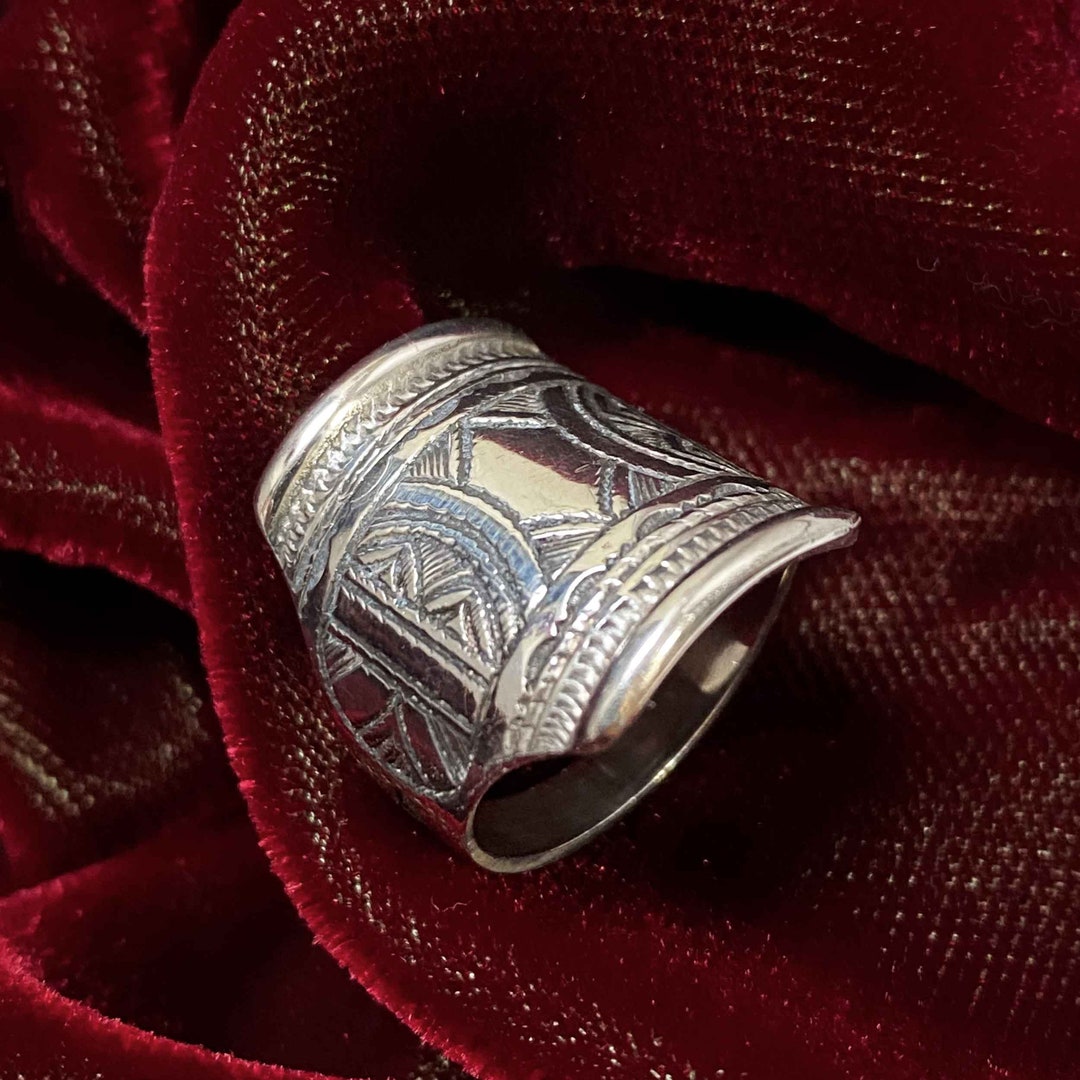 Touareg Ring in Solid Silver Tazqsh - Etsy
