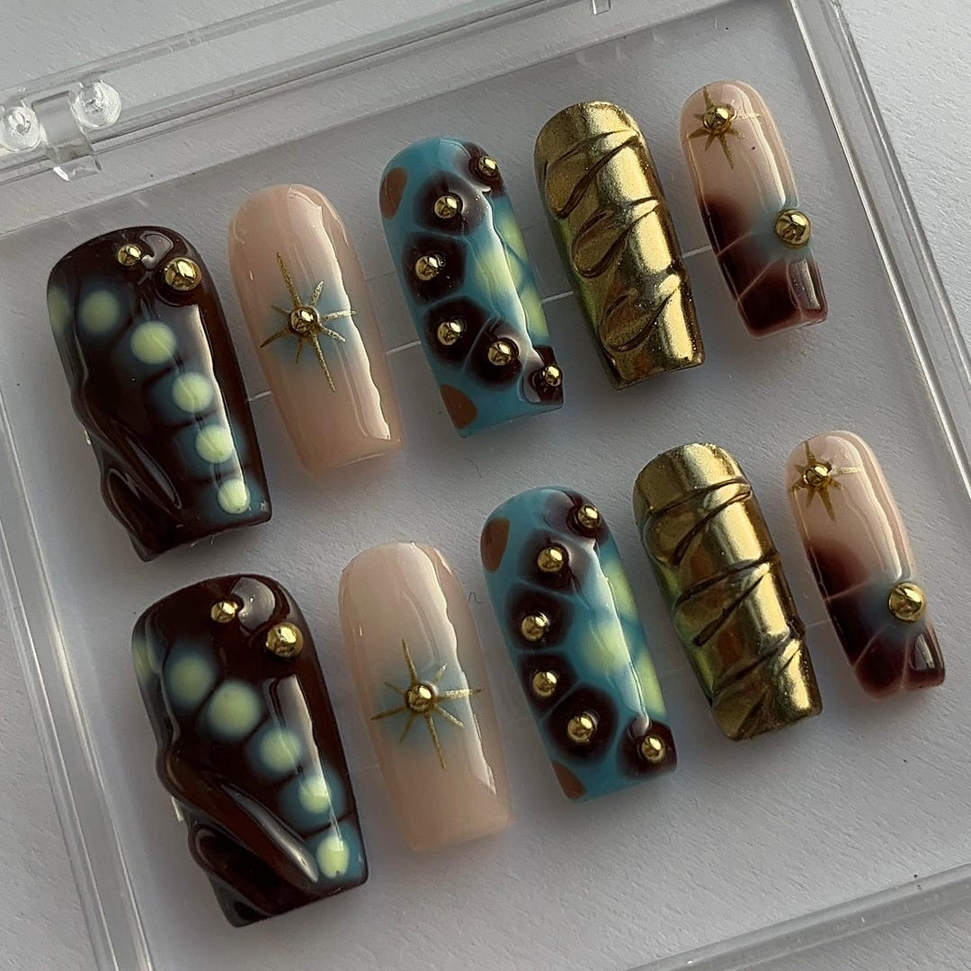 AUTUMN BLOOM Gold and Brown Press on Nails Gold Chrome 3d Blooming ...