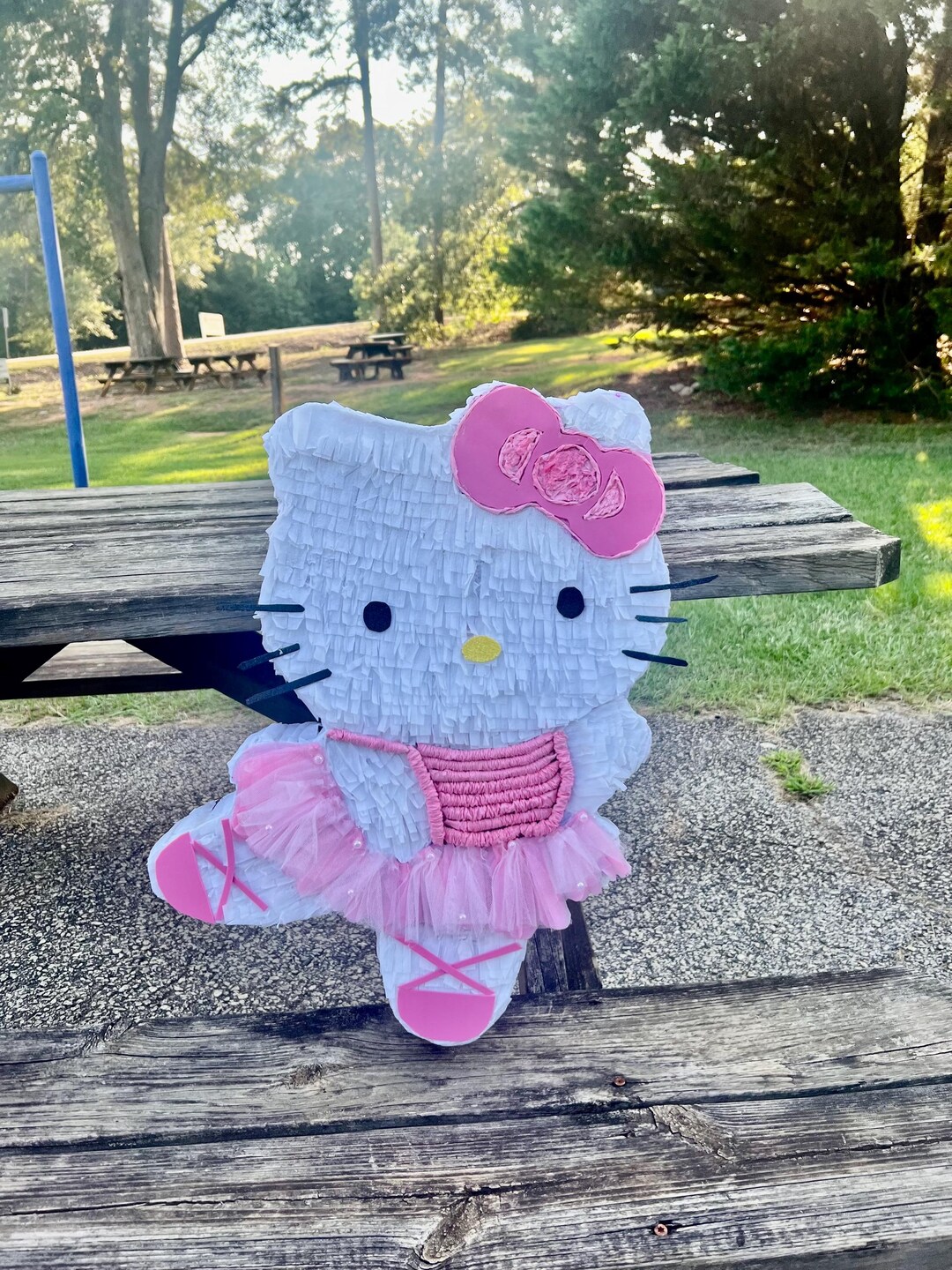 Hello Kitty Piñata ready to Ship - Etsy