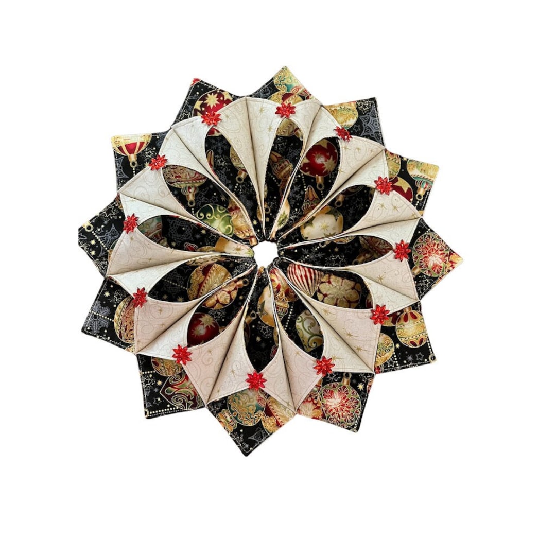 Fold and Stitch Christmas Centerpieces, Origami Candle Mats, Holiday ...