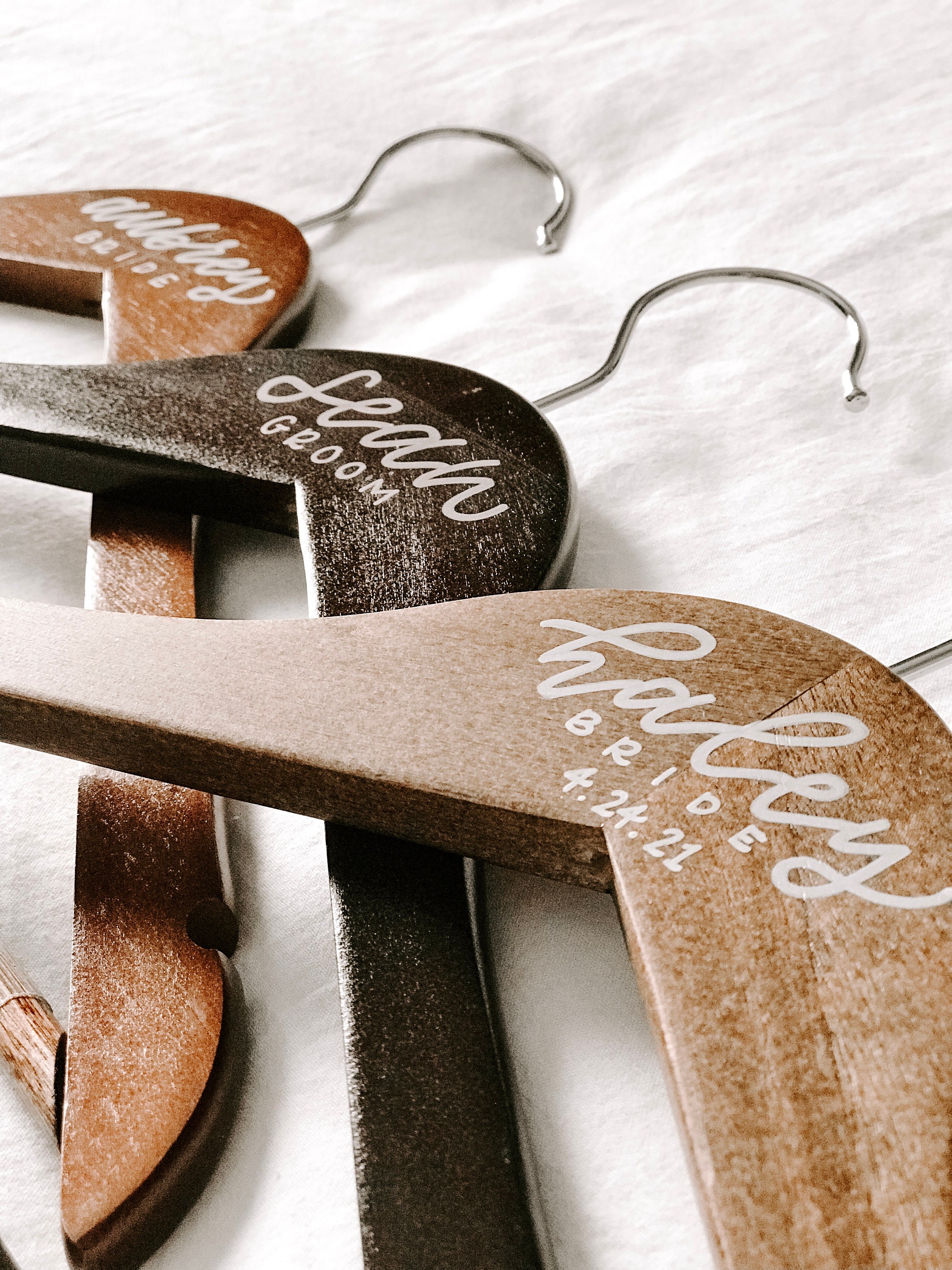 Wedding Party Hangers Wooden Wedding Hangers Bridesmaid - Etsy