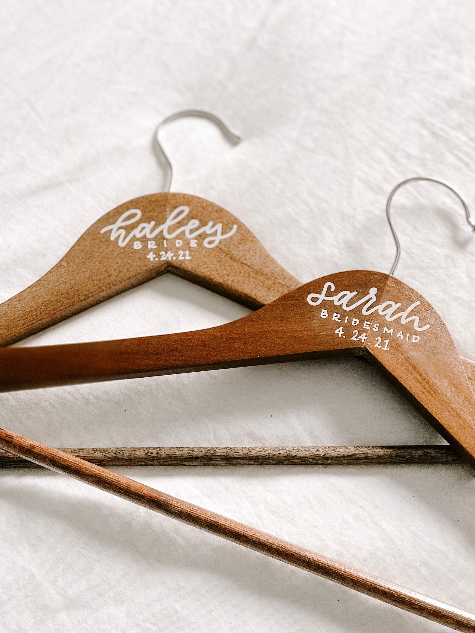 Wedding Party Hangers Wooden Wedding Hangers Bridesmaid - Etsy