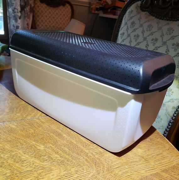 Tupperware Breadsmart/toastsmart Junior Bread/toast Smart | Etsy