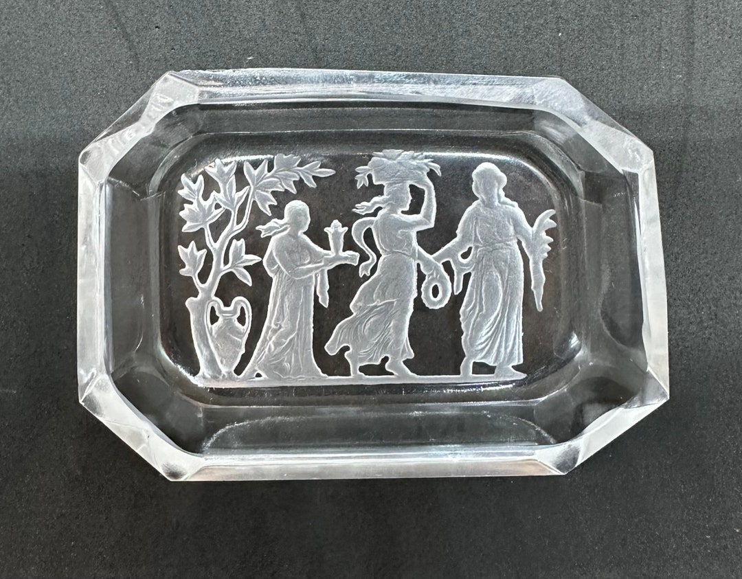 Vintage Intaglio Ring Dish - Etsy