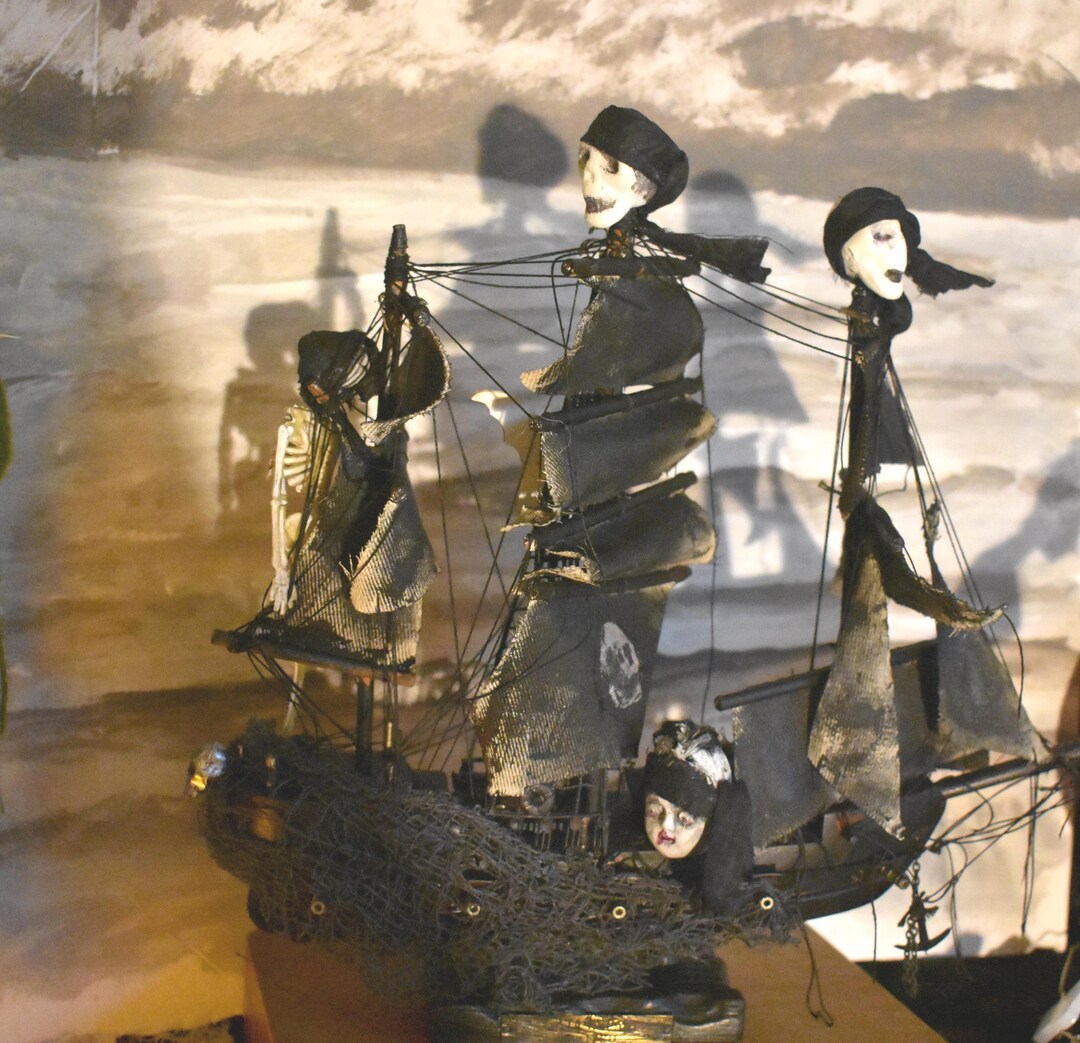 Repurposed Ghost Pirate Ship Model - Etsy