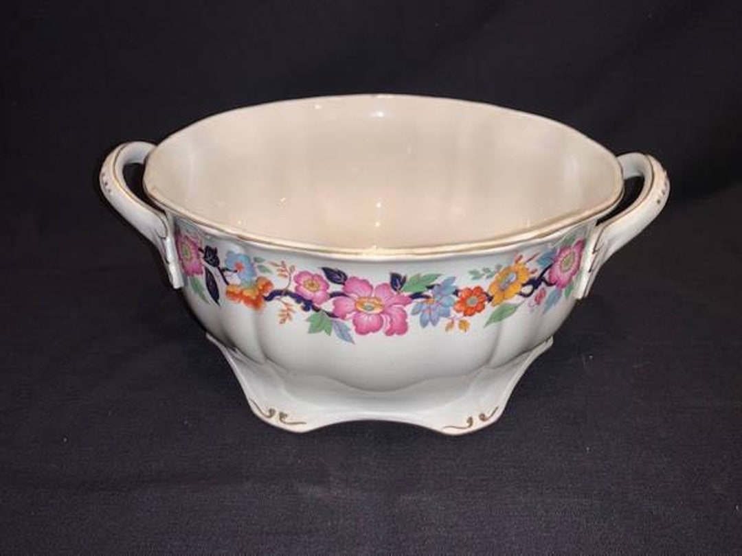 Grindley England Dinnerware in the Marlborough Royal Petal Design ...