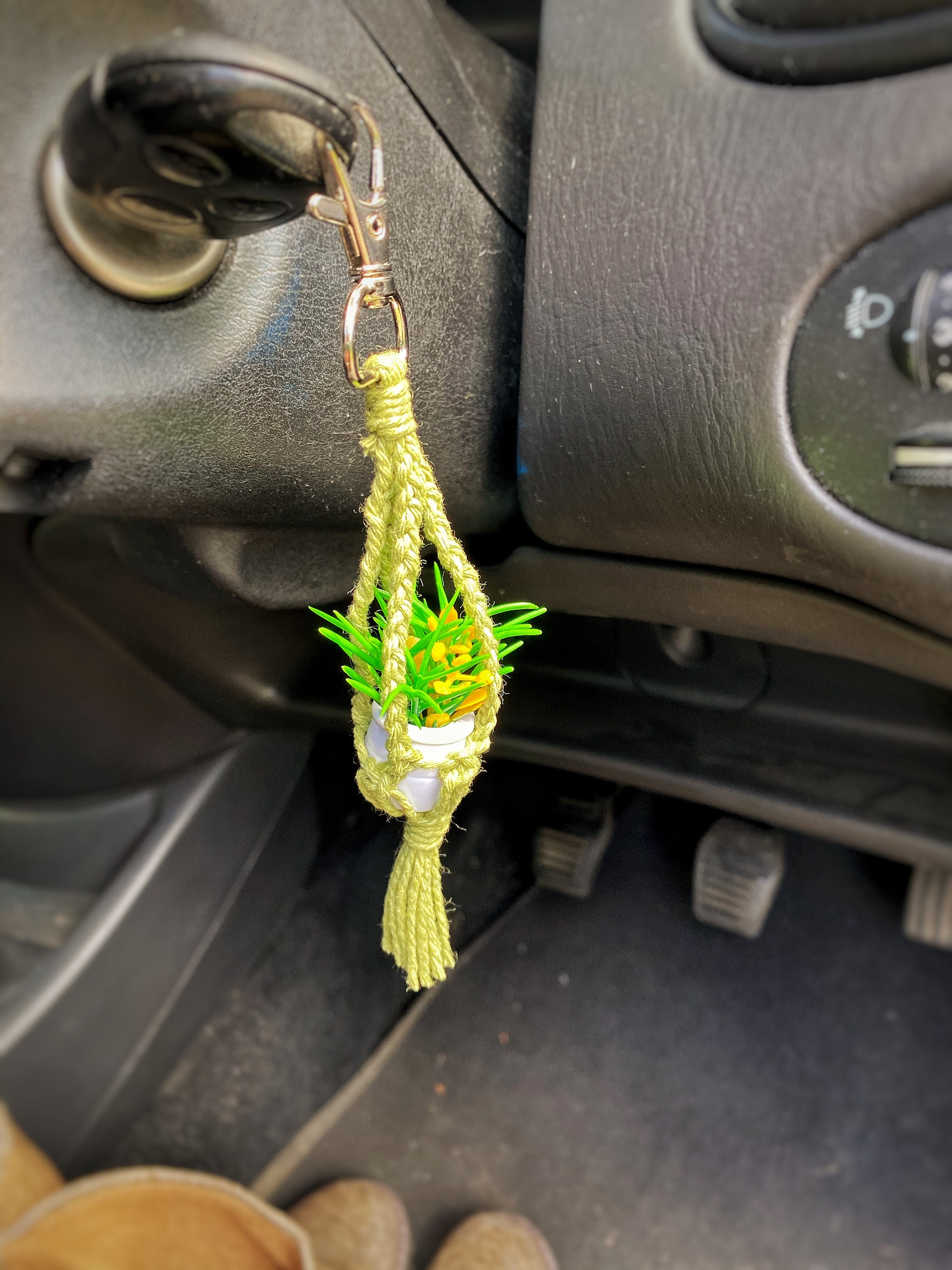 Macrame Mini Car Charm/Llavero - Etsy España