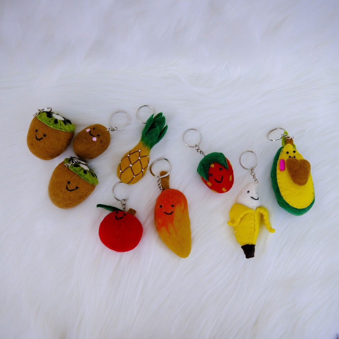Felt Fruits Keychain, Fruits Themed Decorations, Wool Felted Apple ...