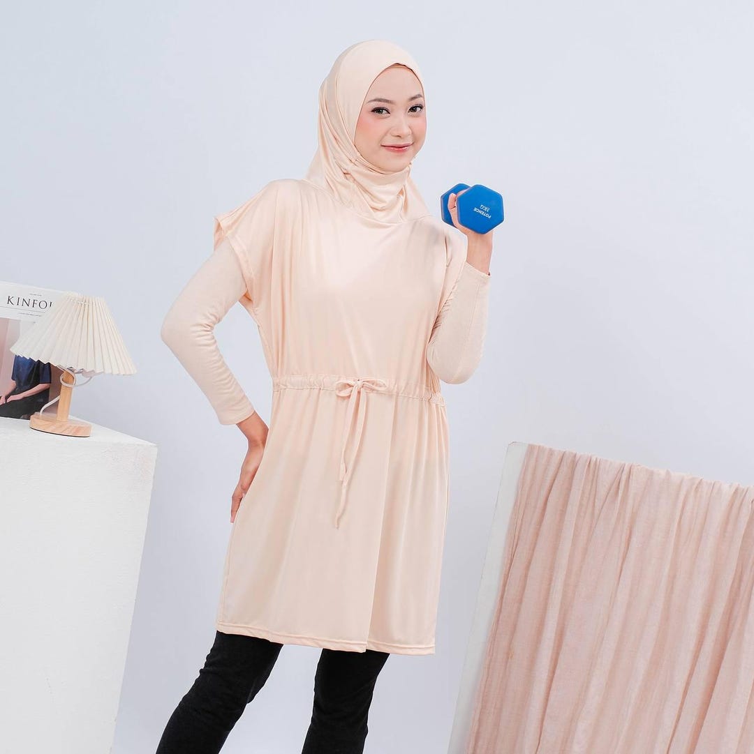 RAIFA Active Hijab Outer, Modest Sports Vest Cover Up, Activewear for ...