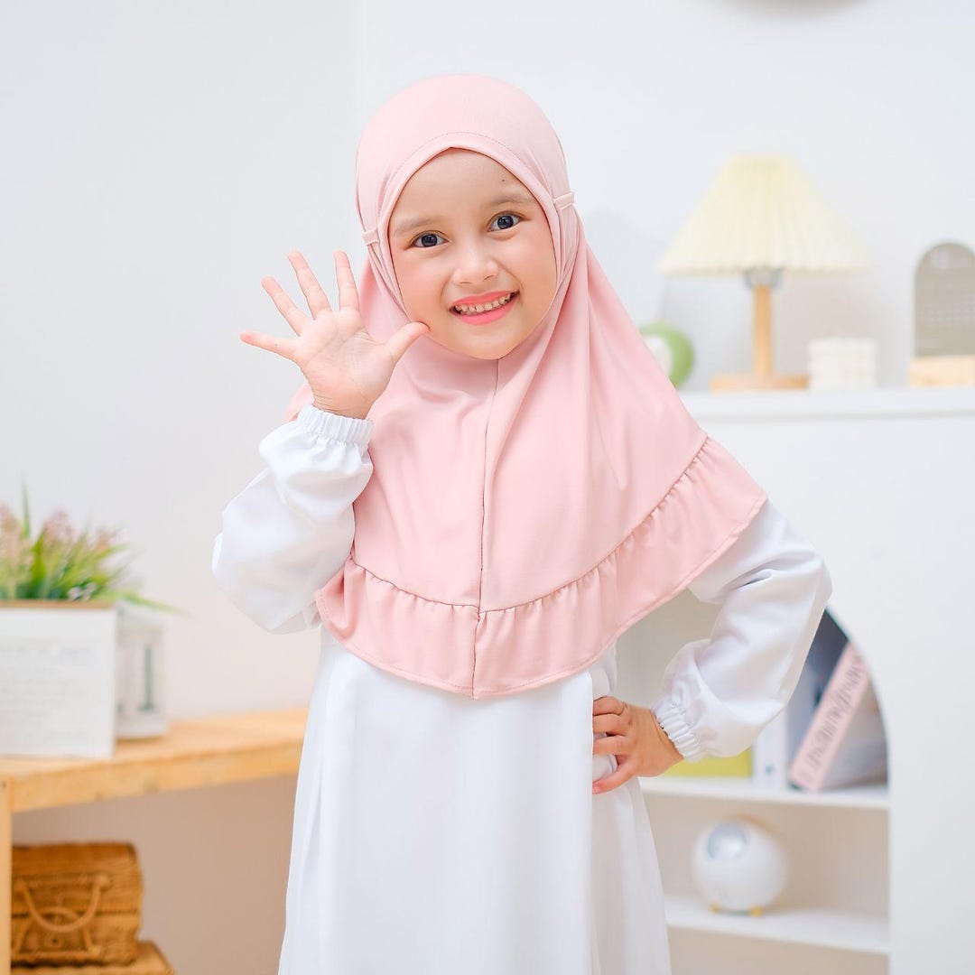 EILIYAH Kids Instant Hijab, 3 Sizes & 11 Colors Premium Jersey Tie-back ...