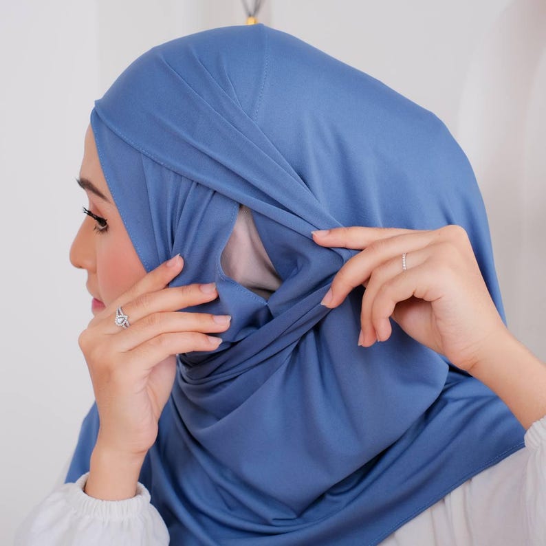 ILANA Instant Hijab, 30 Colors Jersey Hijab With Underscarf Quick Easy ...