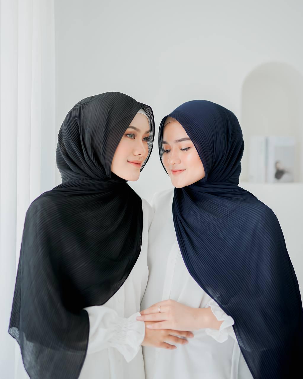 CYRA Scarf, 40 Colors Pleated Hijab Shayla, Textured Plissé Headscarf ...