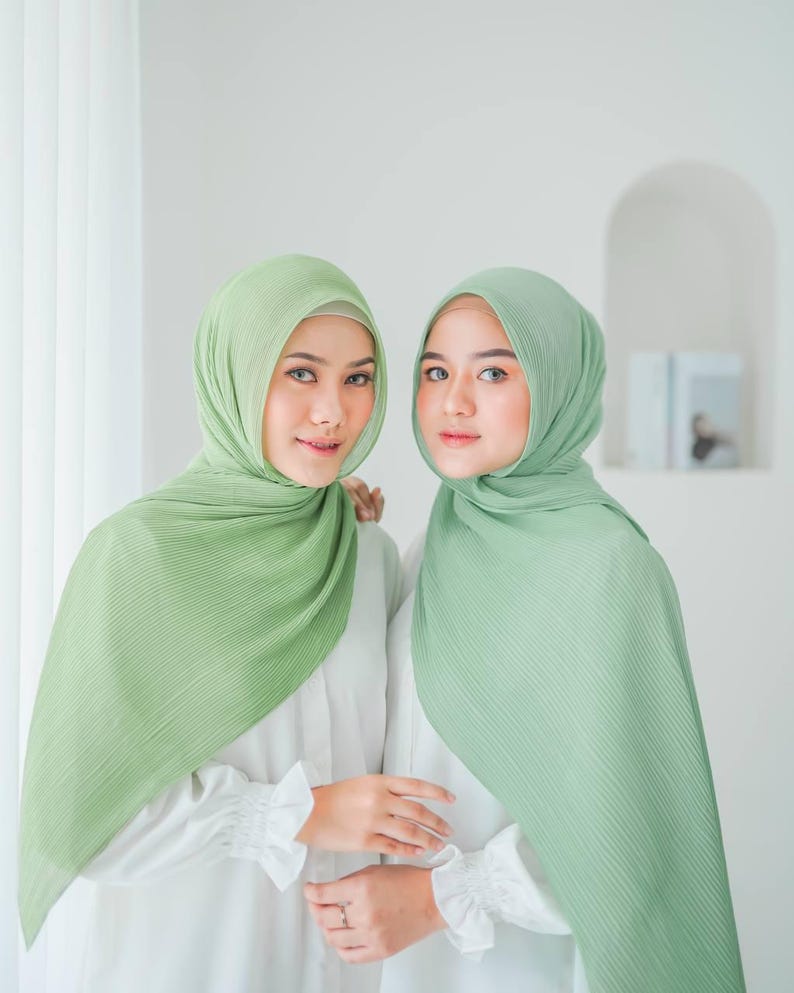 CYRA Scarf, 40 Colors Pleated Hijab Shayla, Textured Plissé Headscarf ...