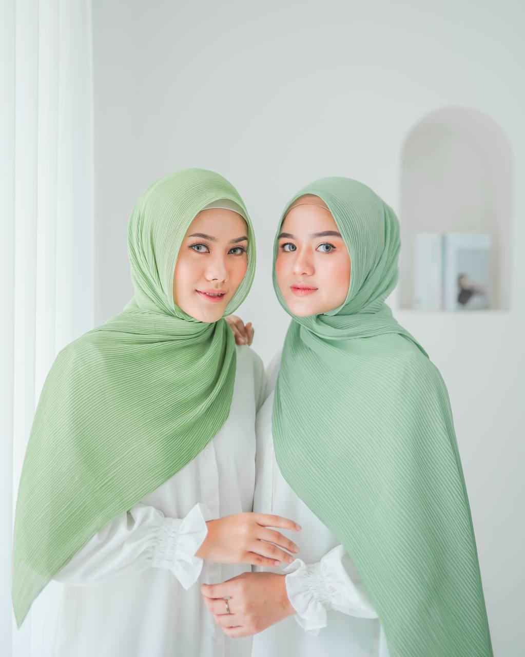 CYRA Scarf, 40 Colors Pleated Hijab Shayla, Textured Plissé Headscarf ...