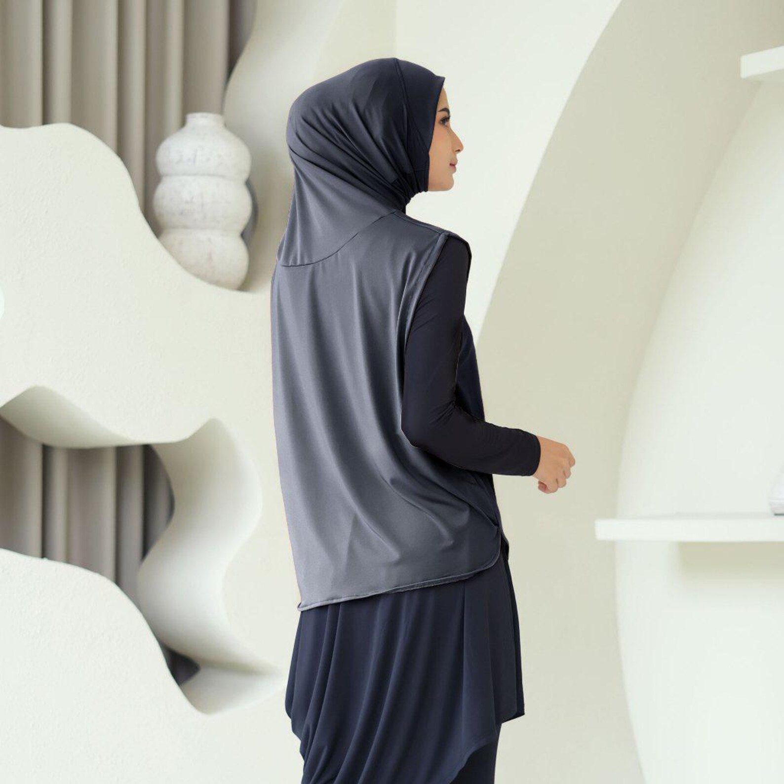 ADIRA Active Hijab Outer, Modest Sport Hijab Vest Cover Up, Muslim ...