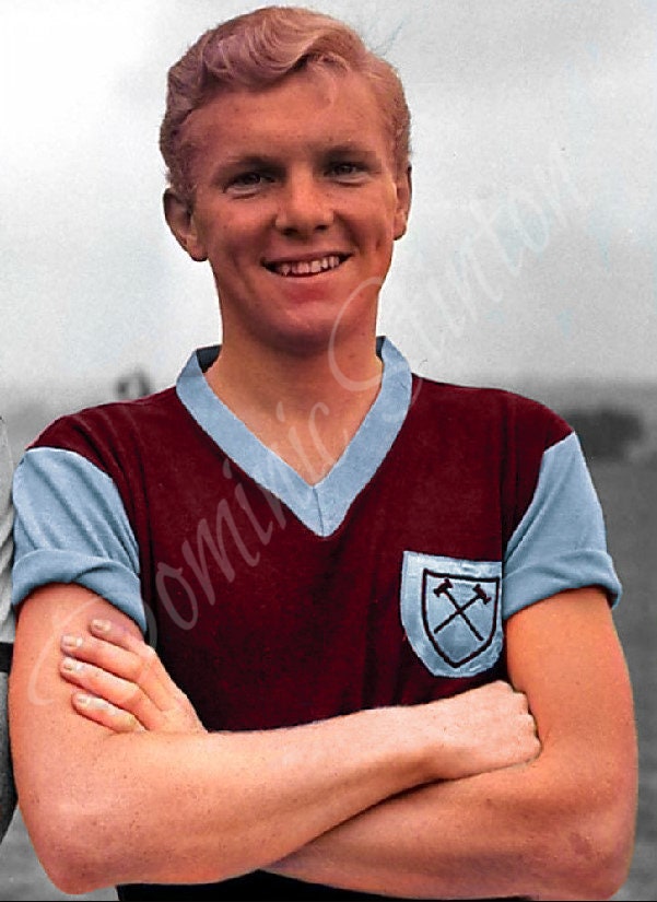Bobby Moore 1958 Colorized Print Wall Art, Football Print, West Ham ...