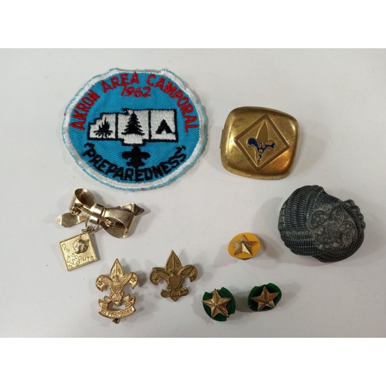 Vintage Cub/boy Scouts Lot Pins, Patch, Neck Slides - Etsy