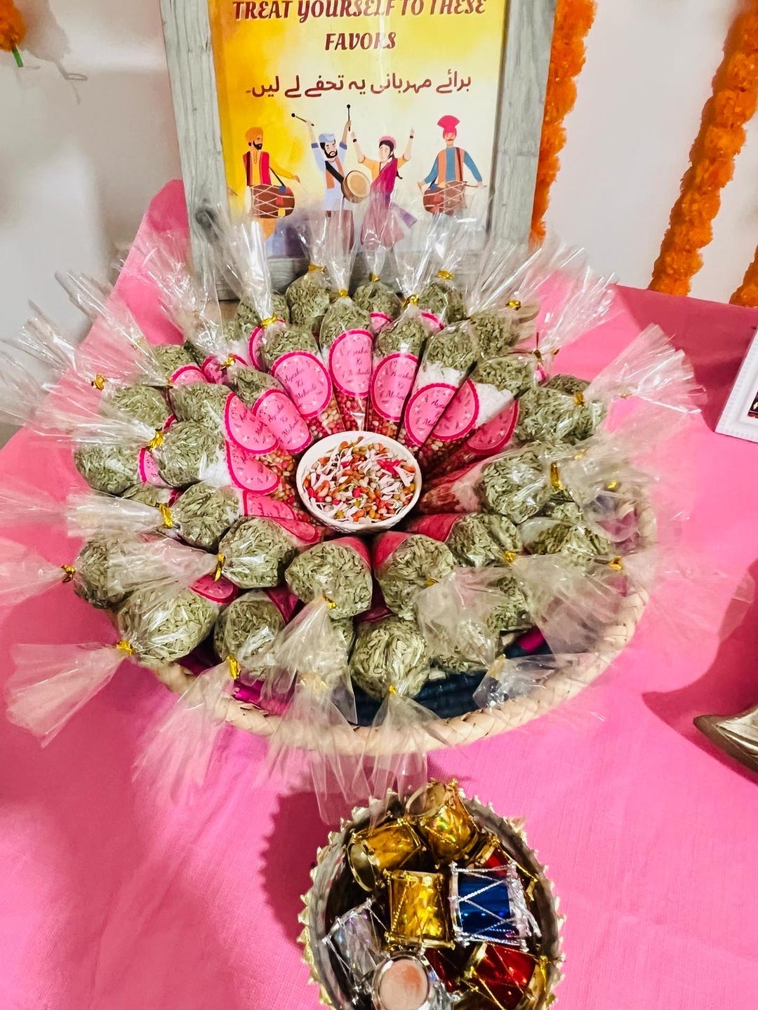 Pre-filled Mehndi Dholki Favors, Cone Favors, Ready to Display, Fennel ...