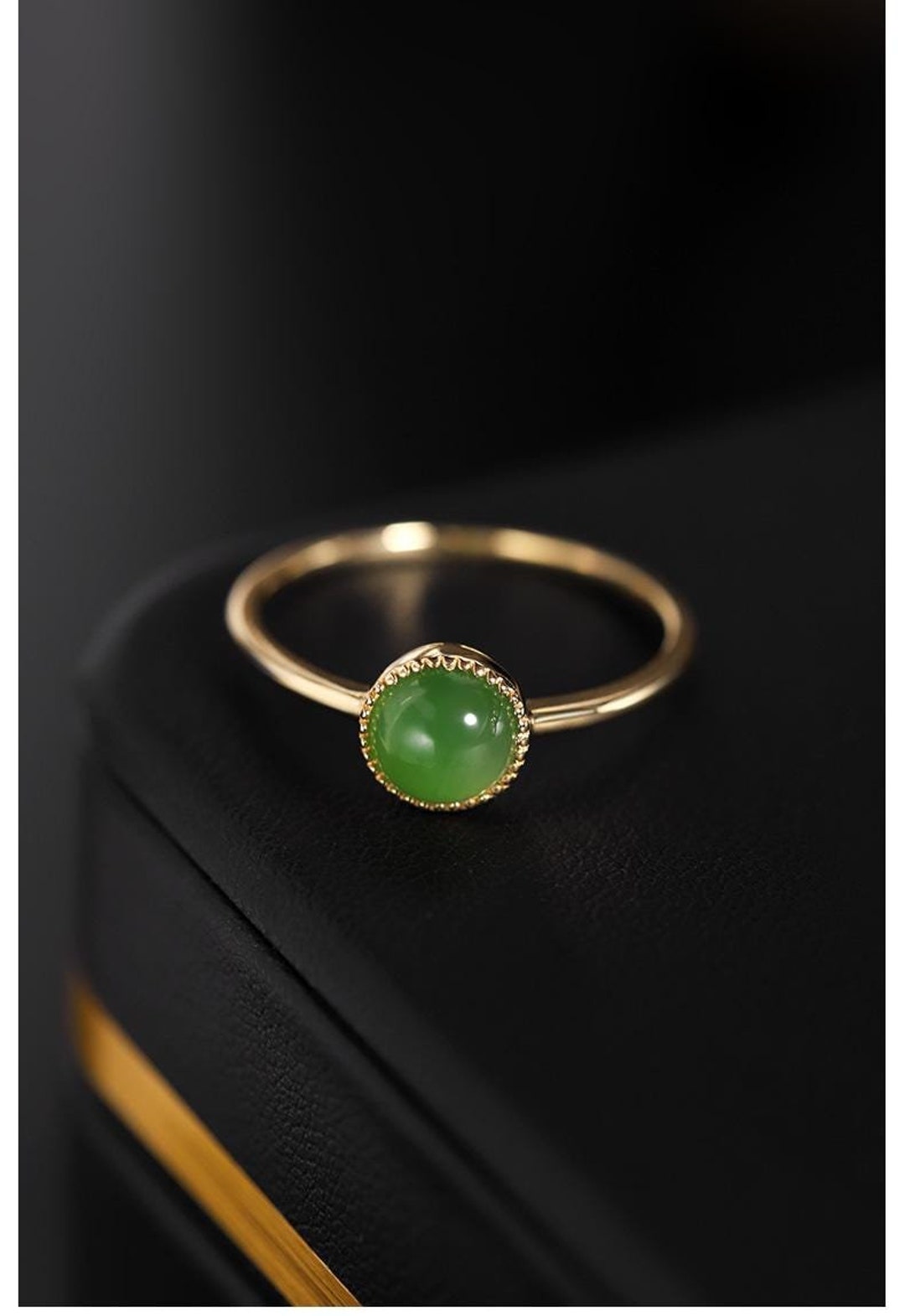 Natural Jade Cabochon Bezel Setting 18K Ring Contemporary Elegance for ...