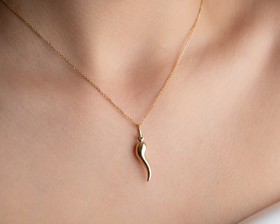 14K Gold Italian Horn Necklace: Cornicello Chili Pendant - Etsy