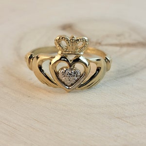 10K Solid Gold Claddagh Ring: Irish Love & Friendship - Etsy