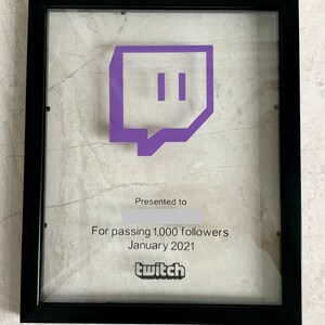 Custom Awards | Tiktok, Instagram, Spotify, Twitch, Twitter | 8x10 ...