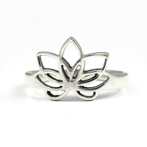 Silver Lotus Ring - Etsy
