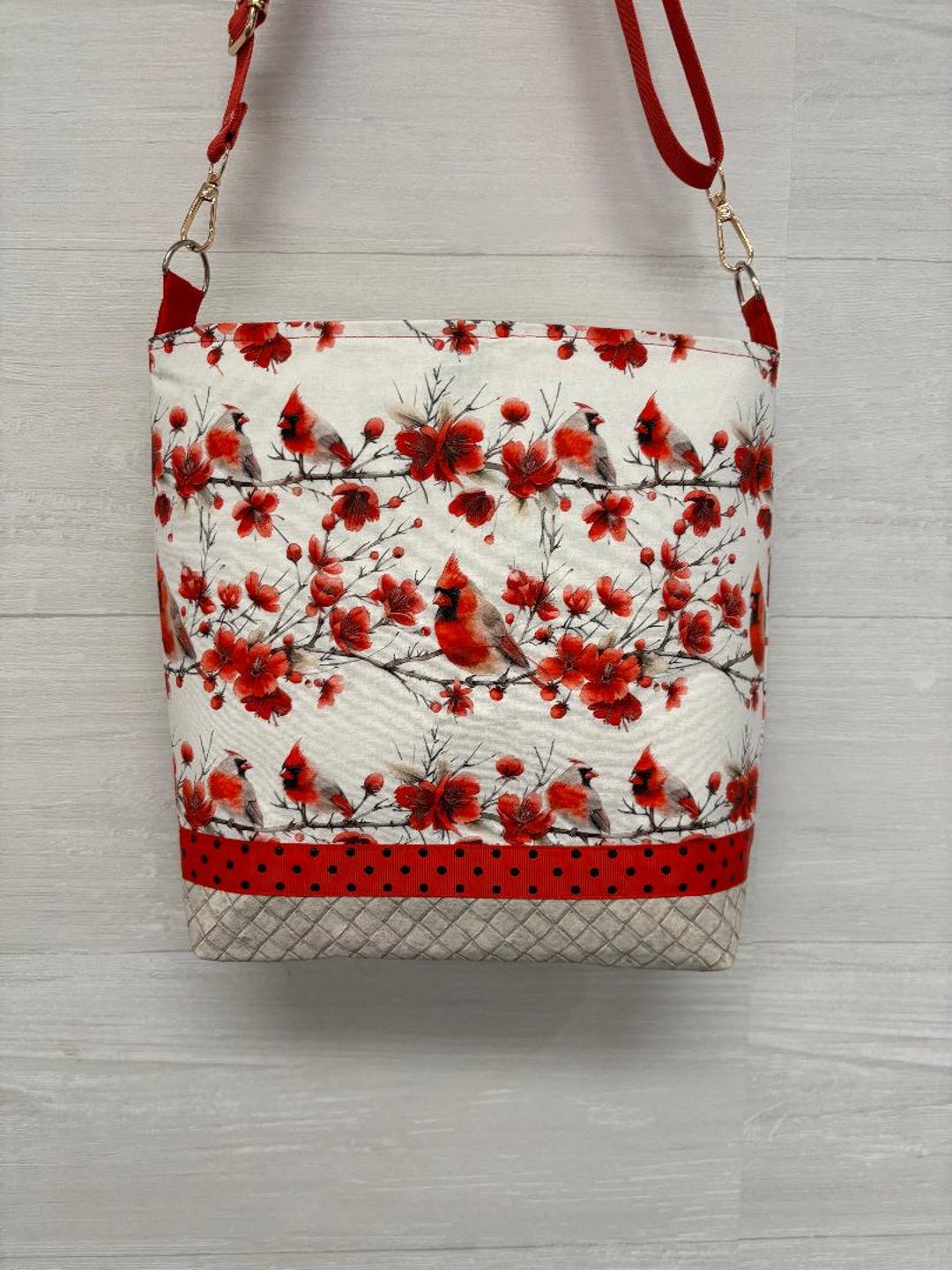 Cardinals Crossbody Fabric Purse With a Vinyl Bottom - Etsy