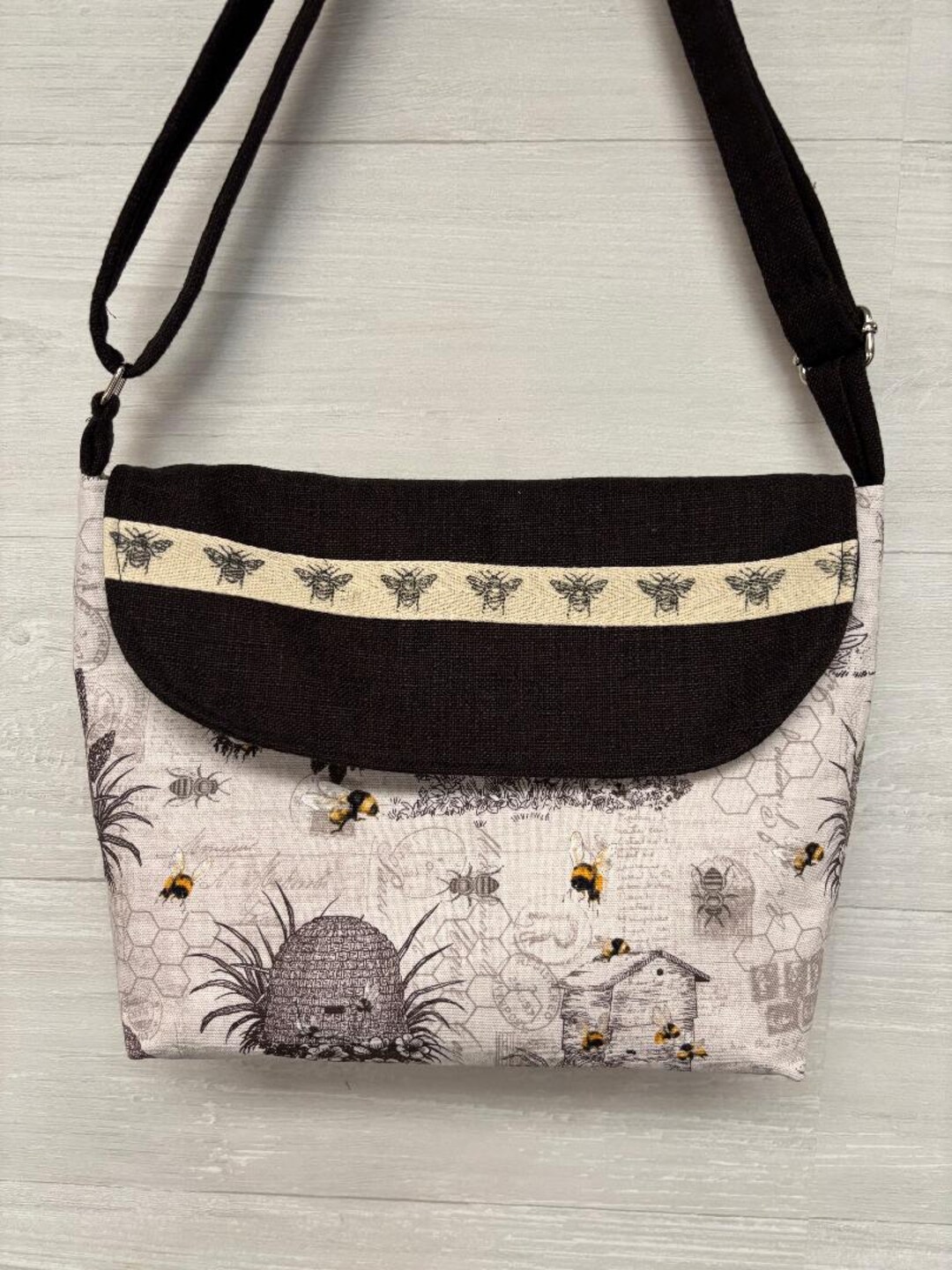 Bees and Hives Fabric Crossbody Purse - Etsy