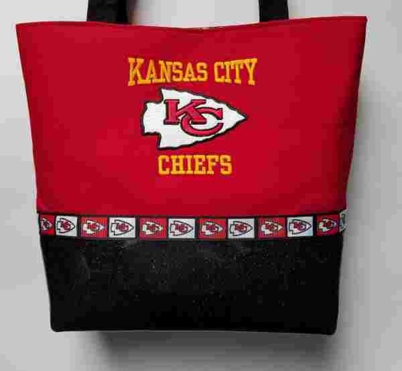 Kansas City Chiefs Purse With Vinyl Bottom - Etsy