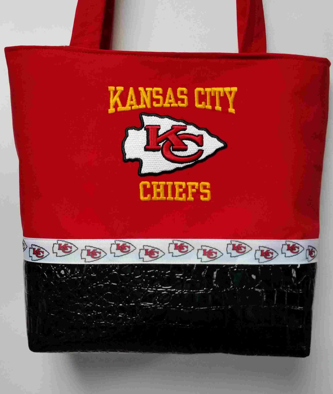 Kansas City Chiefs Purse With Vinyl Bottom - Etsy