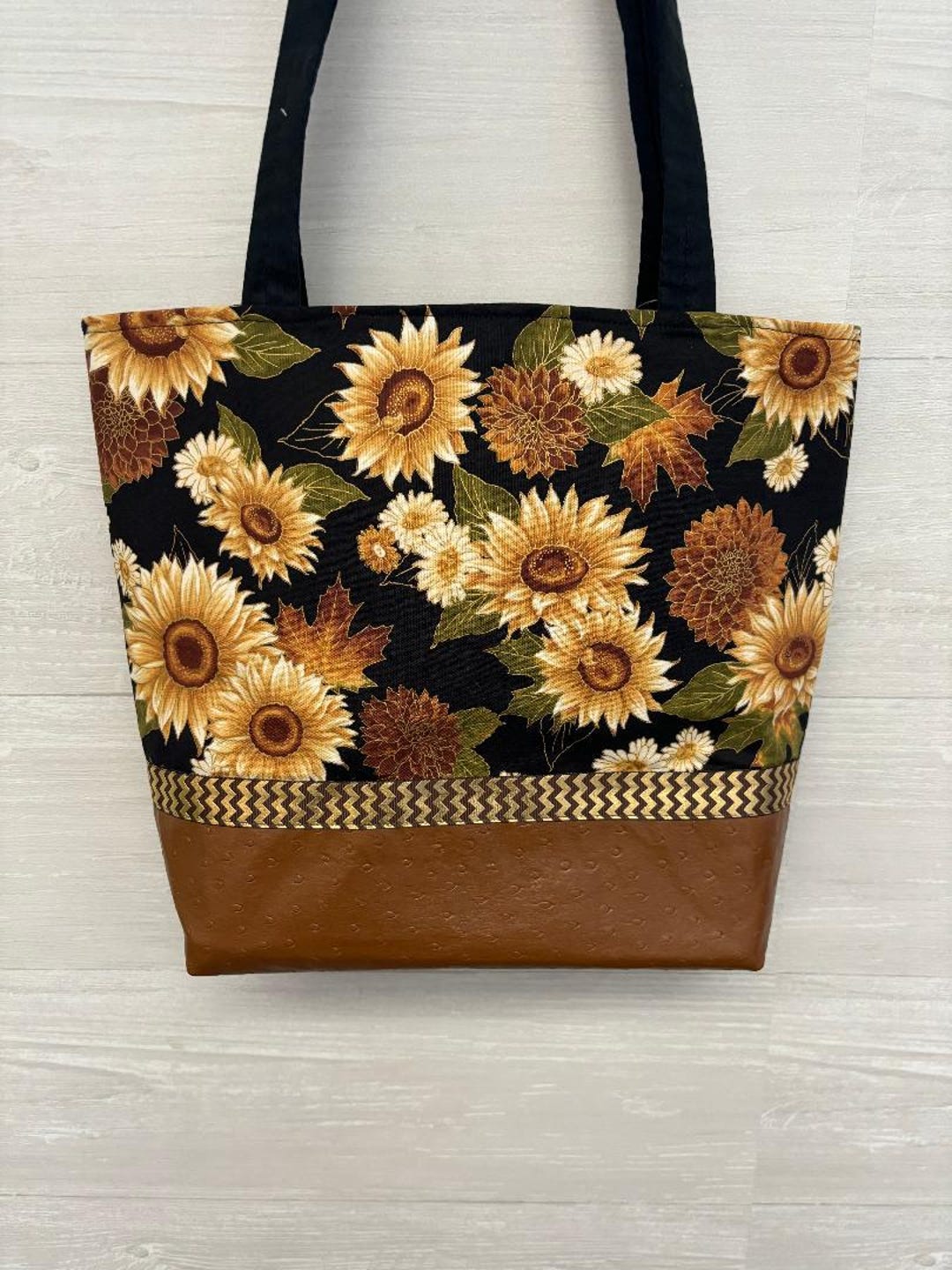Sunflower Purse With a Vinyl Bottom - Etsy