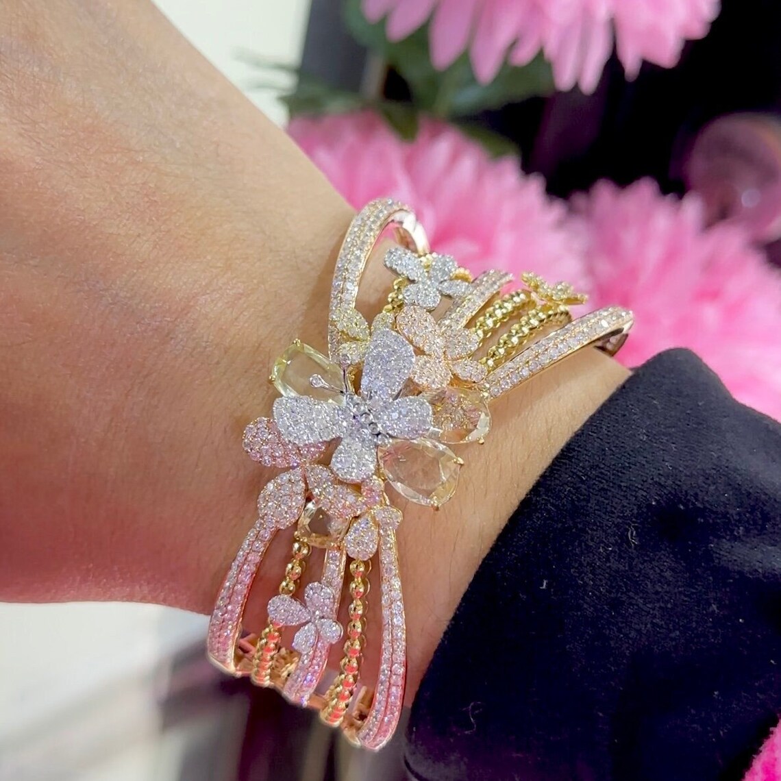 18K Yellow Gold Cuff Bangle Bracelet 7.78ct in Natural Diamonds ,G ...