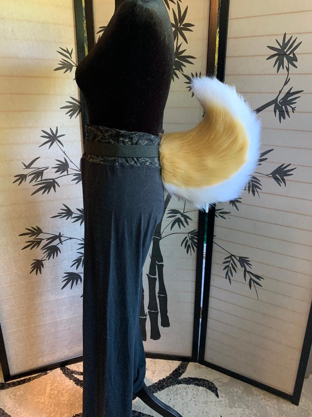 Large Nub Furry Tail With Curved Tip / Camel and White - Etsy