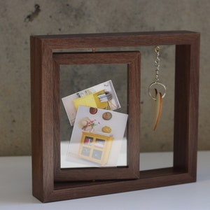 Brown Veneer Floating Frame, Rotate Picture Frame, Double Sided Frame ...