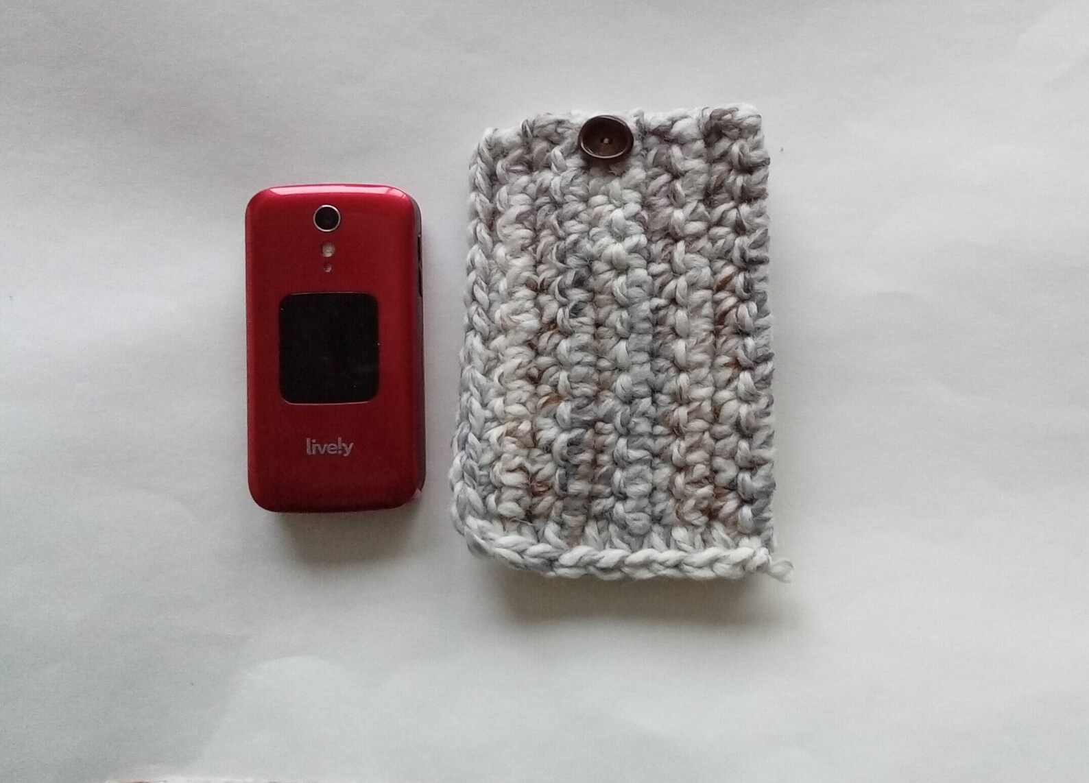 Lively/flip Phonegluv in Toasted Almond With Cute Button - Crocheted - Etsy