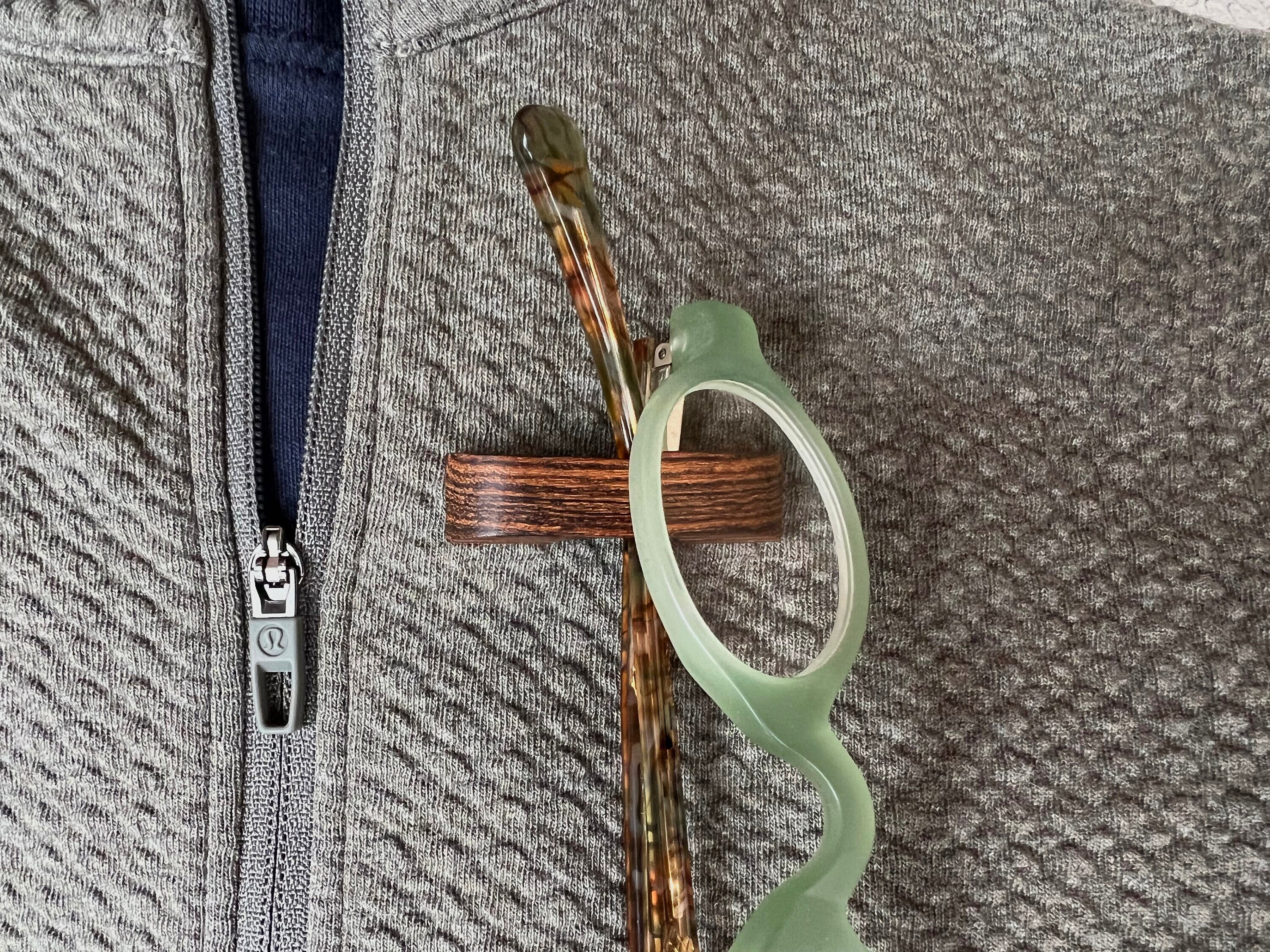 Magnetic Eyeglass Holders. Exotic Bocote Wood parallel Grain. - Etsy