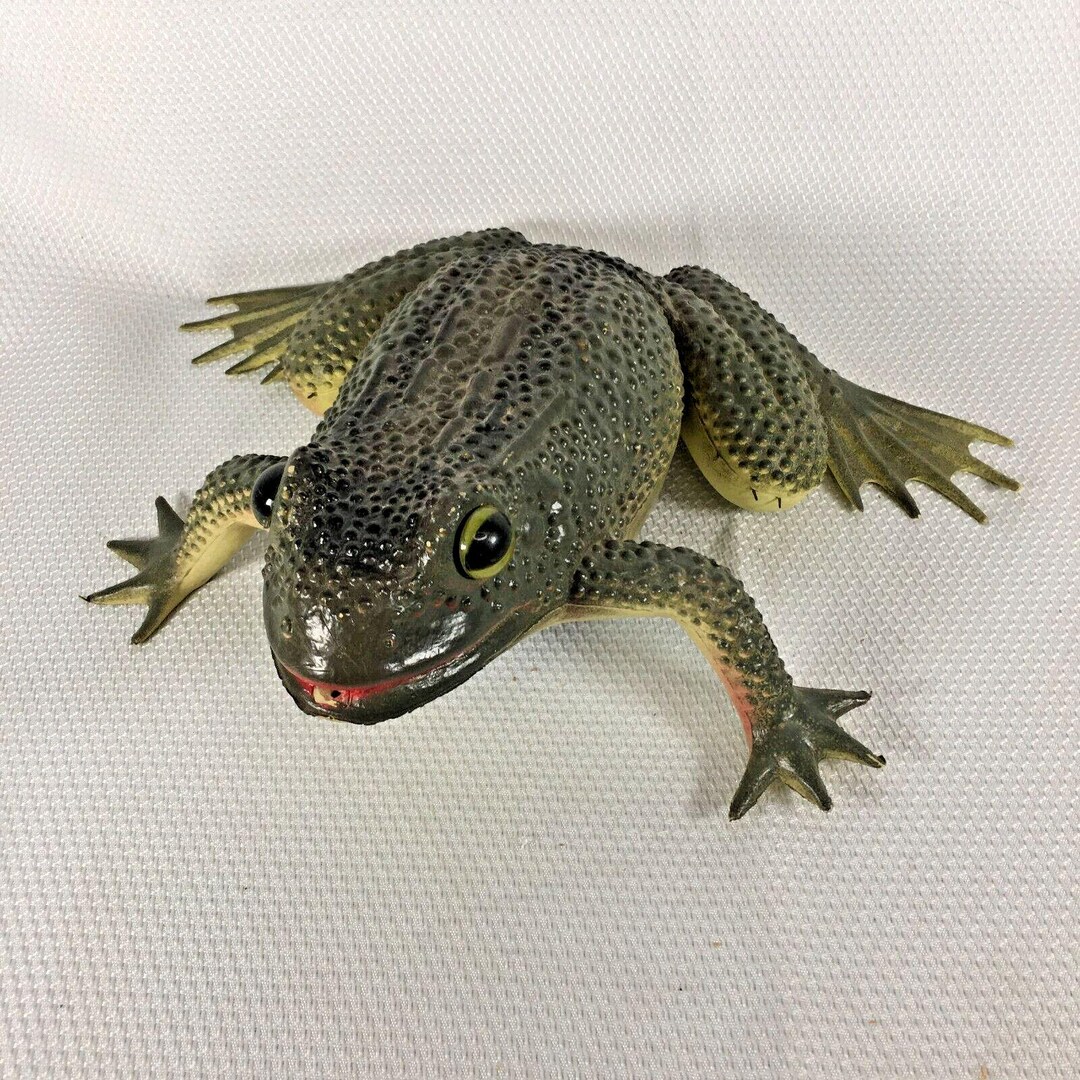 Vintage 1996 Large Garden Frog Motion Sensored Realistic Croaking ...