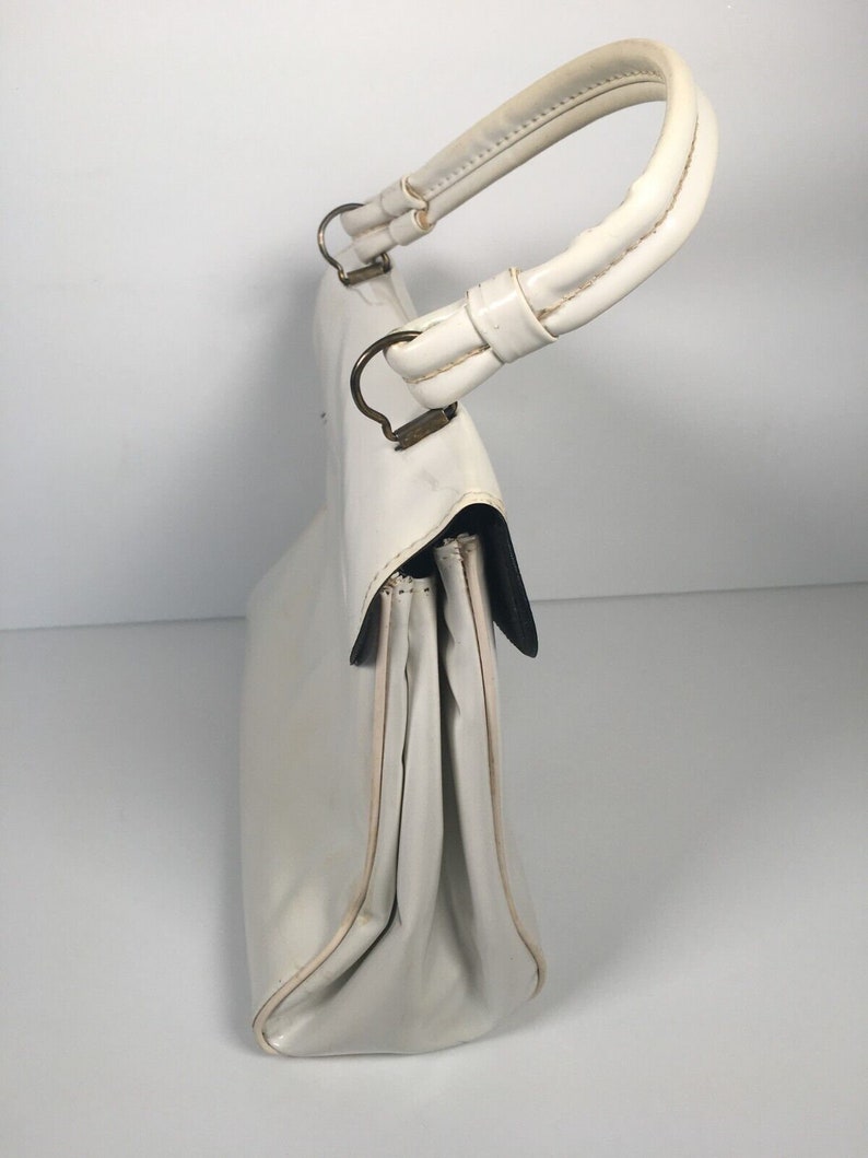 Vintage 1970s White Glossy Vinyl Purse Handbag 3 Compartments - Etsy