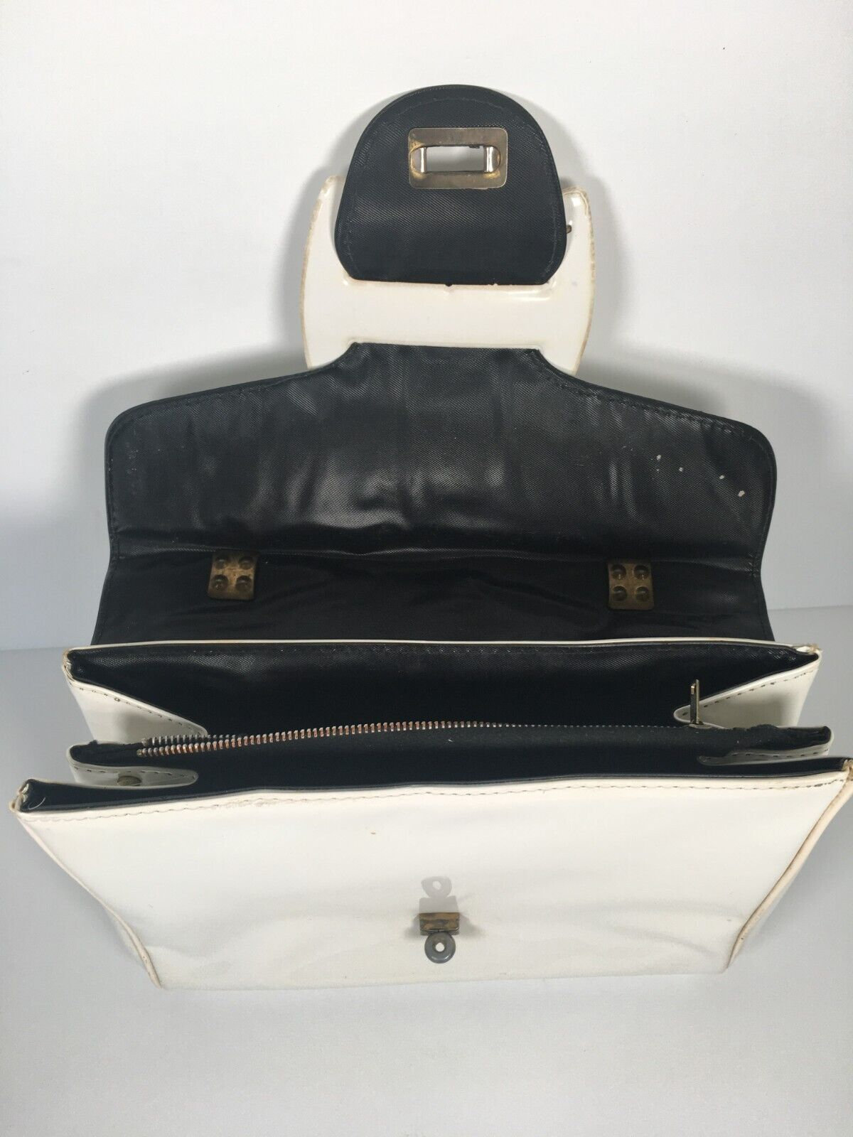 Vintage 1970s White Glossy Vinyl Purse Handbag 3 Compartments - Etsy
