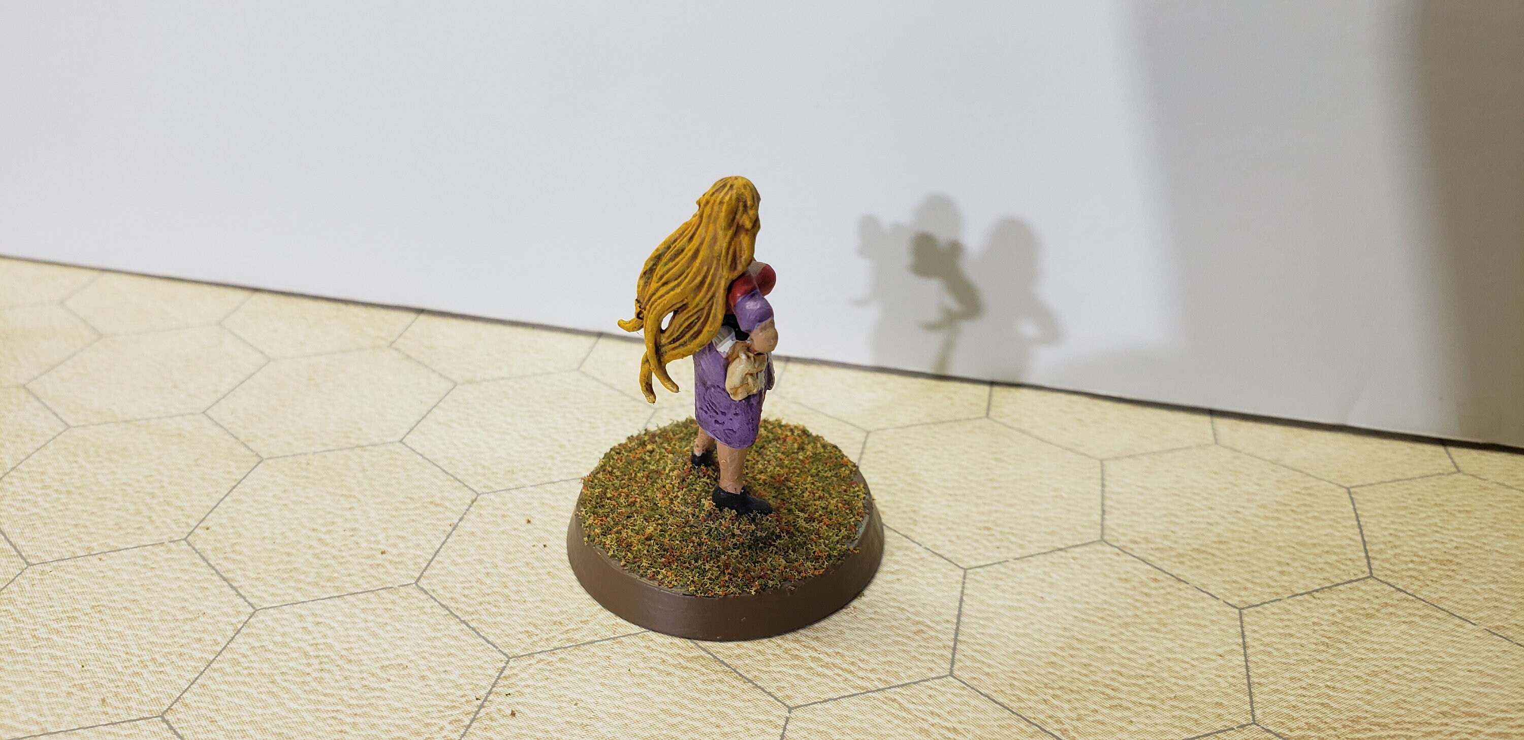 D&D Townsfolk Bar Maid - Etsy